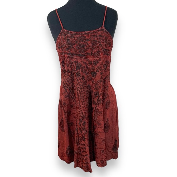 Step In Style | Dresses | Vintage Step In Style Red Black Embroidered ...